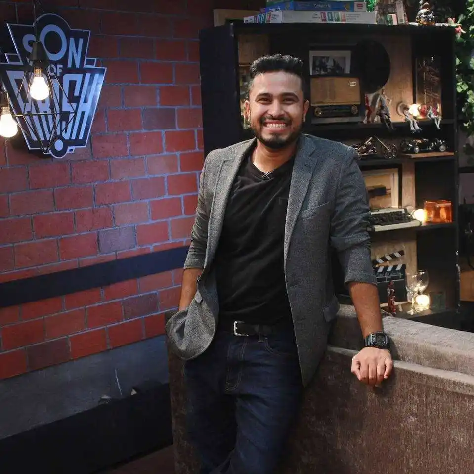 Abish Mathew Stand-Up Comedian Bio Age Family Wife Struggle