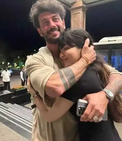 Khanzaadi Firoza Khan Age Biography Rap Songs MTV Hustle