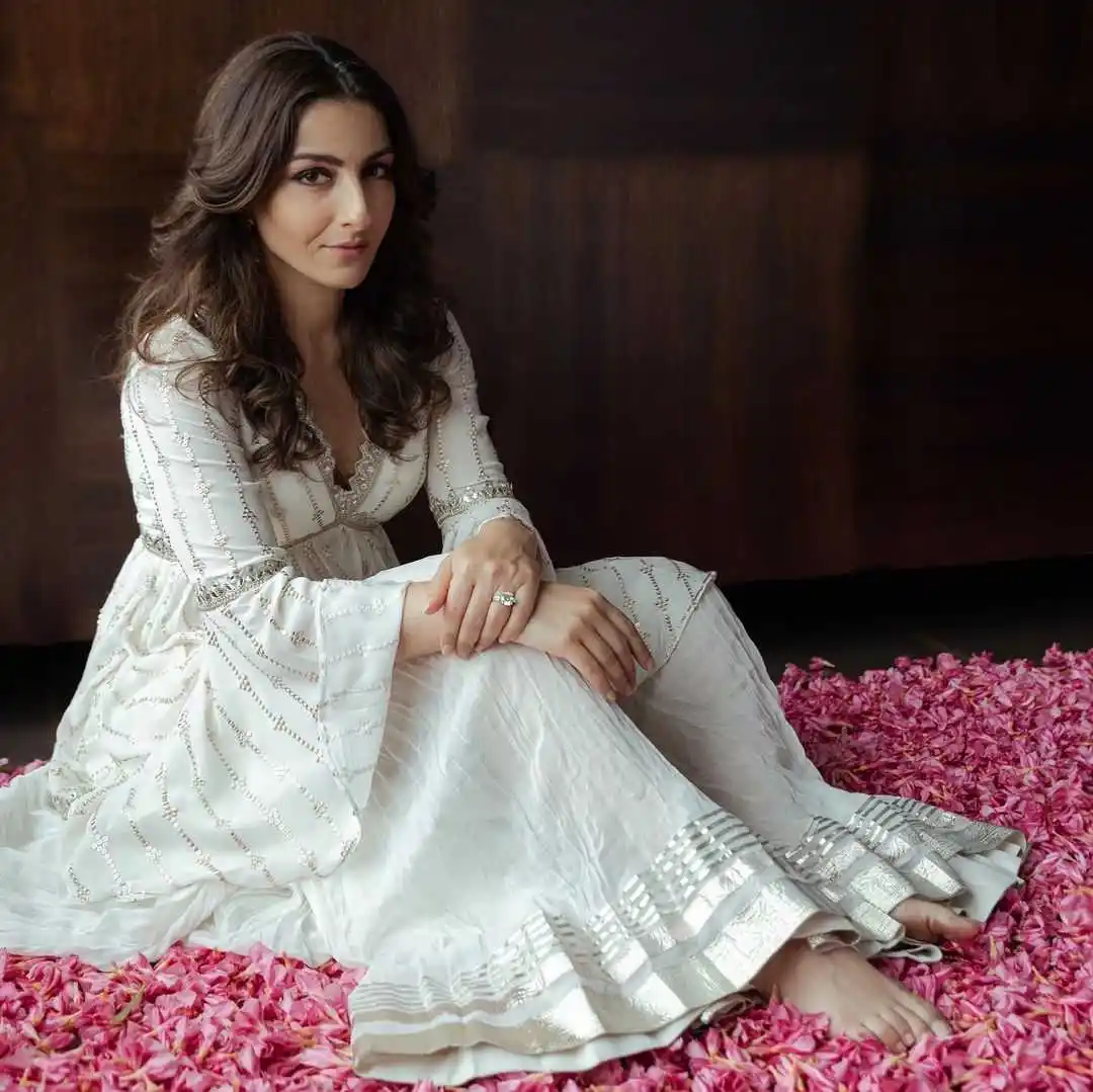 Soha Ali Khan | Biography, Family, Childhood, Best Movies