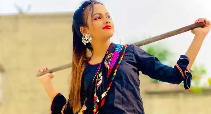 Get To Know Your Favourite Tik-Toker: Beauty Khan