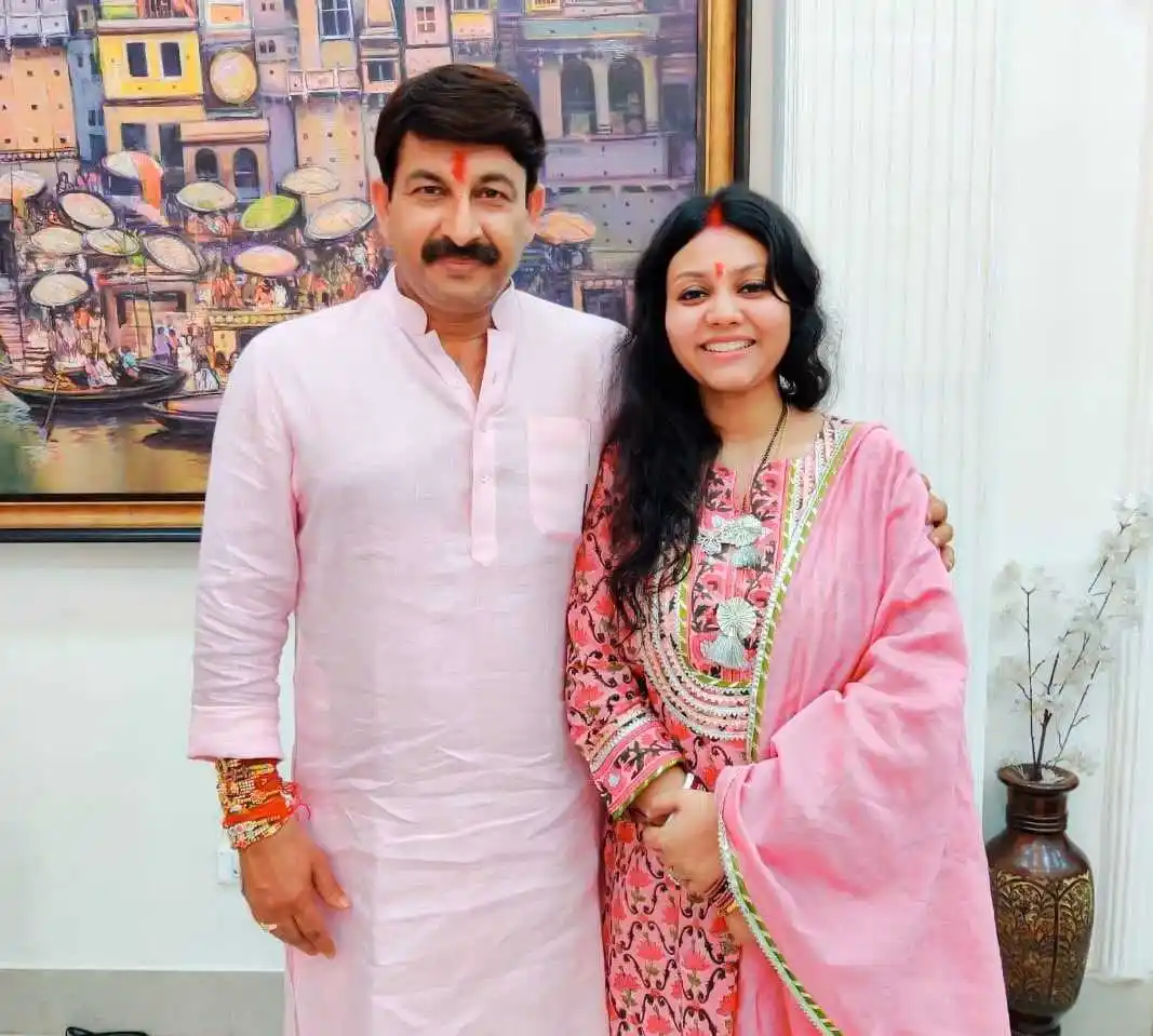 Manoj Tiwari - Best Songs, Movies, Career, Age, Birthday, Net Worth