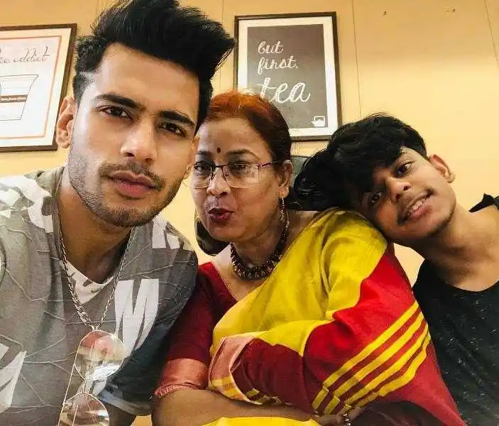 Rajveer Dey (MTV Roadies season 19) - Career, Age, Biography, Height ...