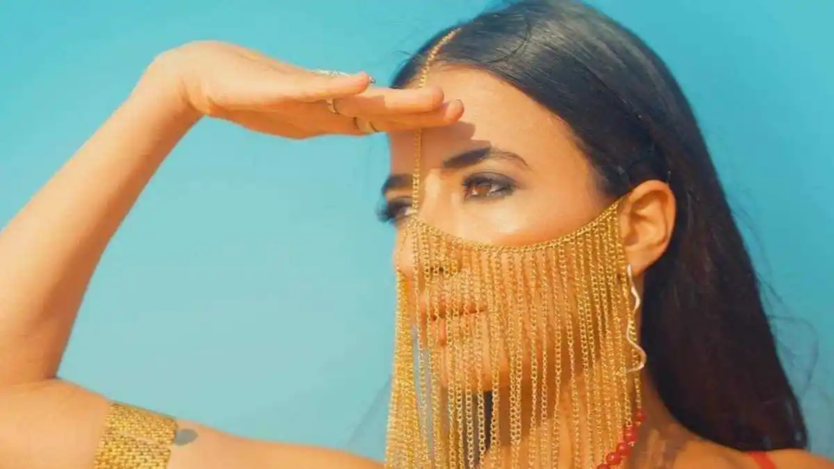 Soundous Moufakir - Best Show, Age, Career, Boyfriend.